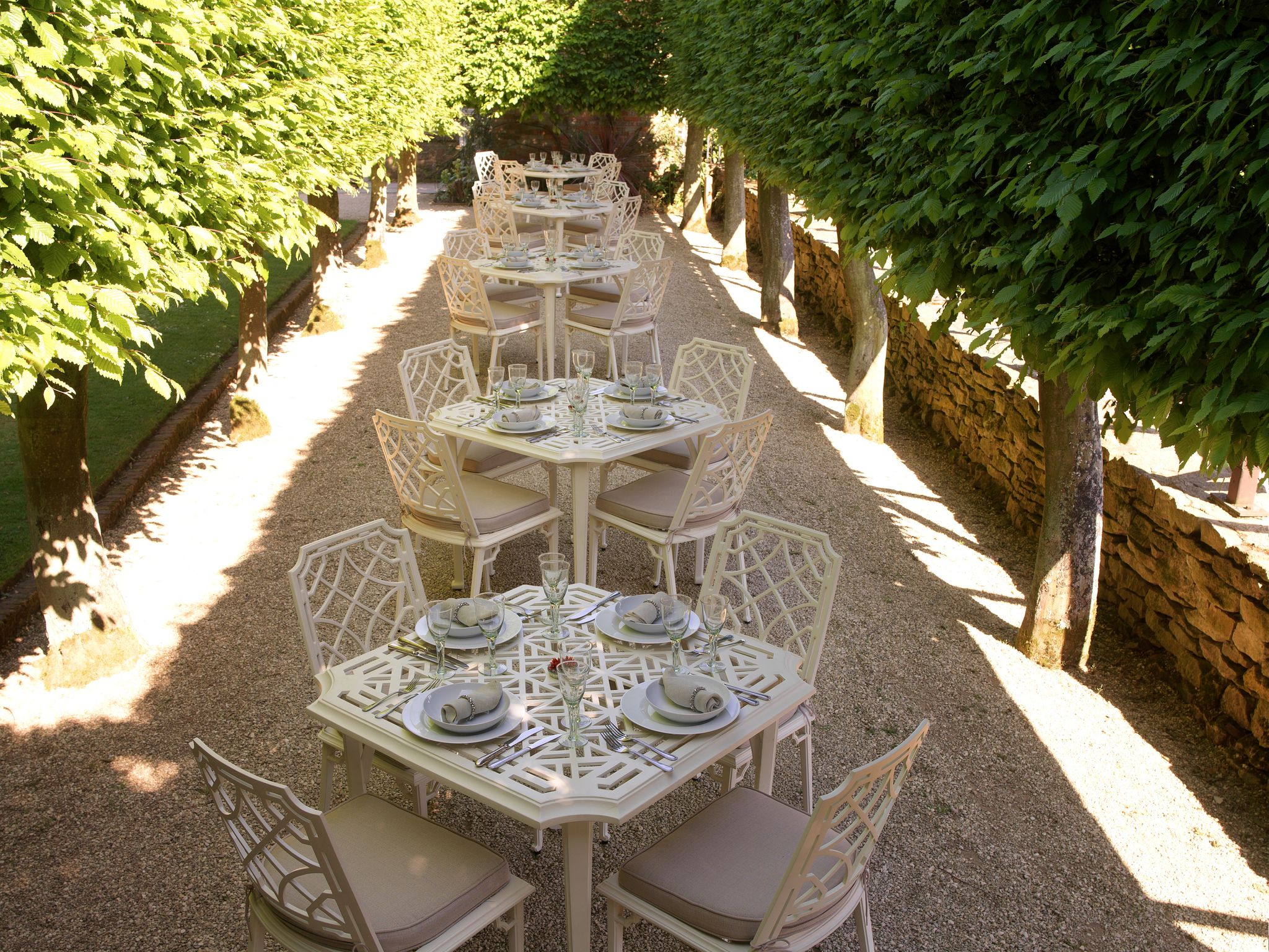 How Oxley's Works with Luxury Hotels | Outdoor Hotel Furniture